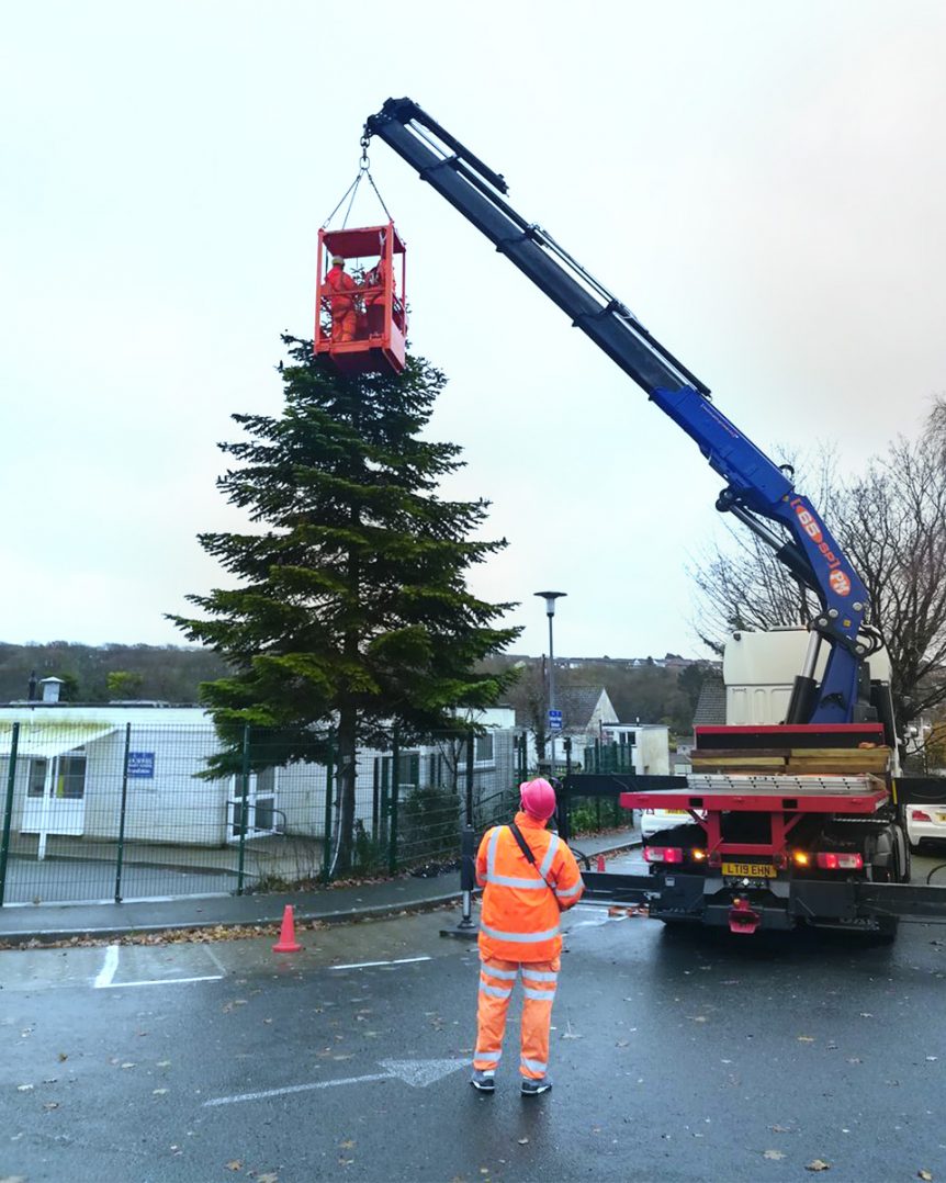 Goosewell Primary Academy saw our Hiab in action | Sparrow Crane Hire