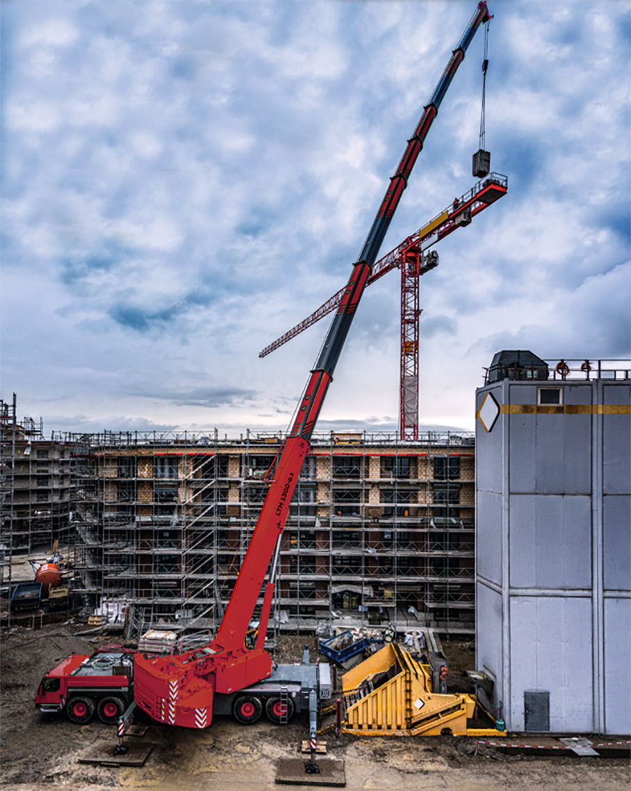 Another world record breaker being delivered to Sparrow Crane Hire, the ...