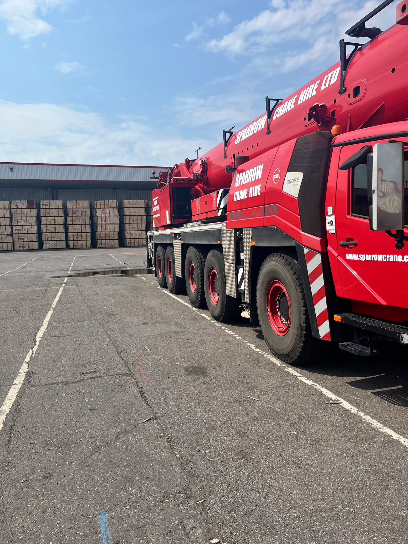 Our Grove GMK5250L – 80te ballast – lifting an 80te cable drum at ...