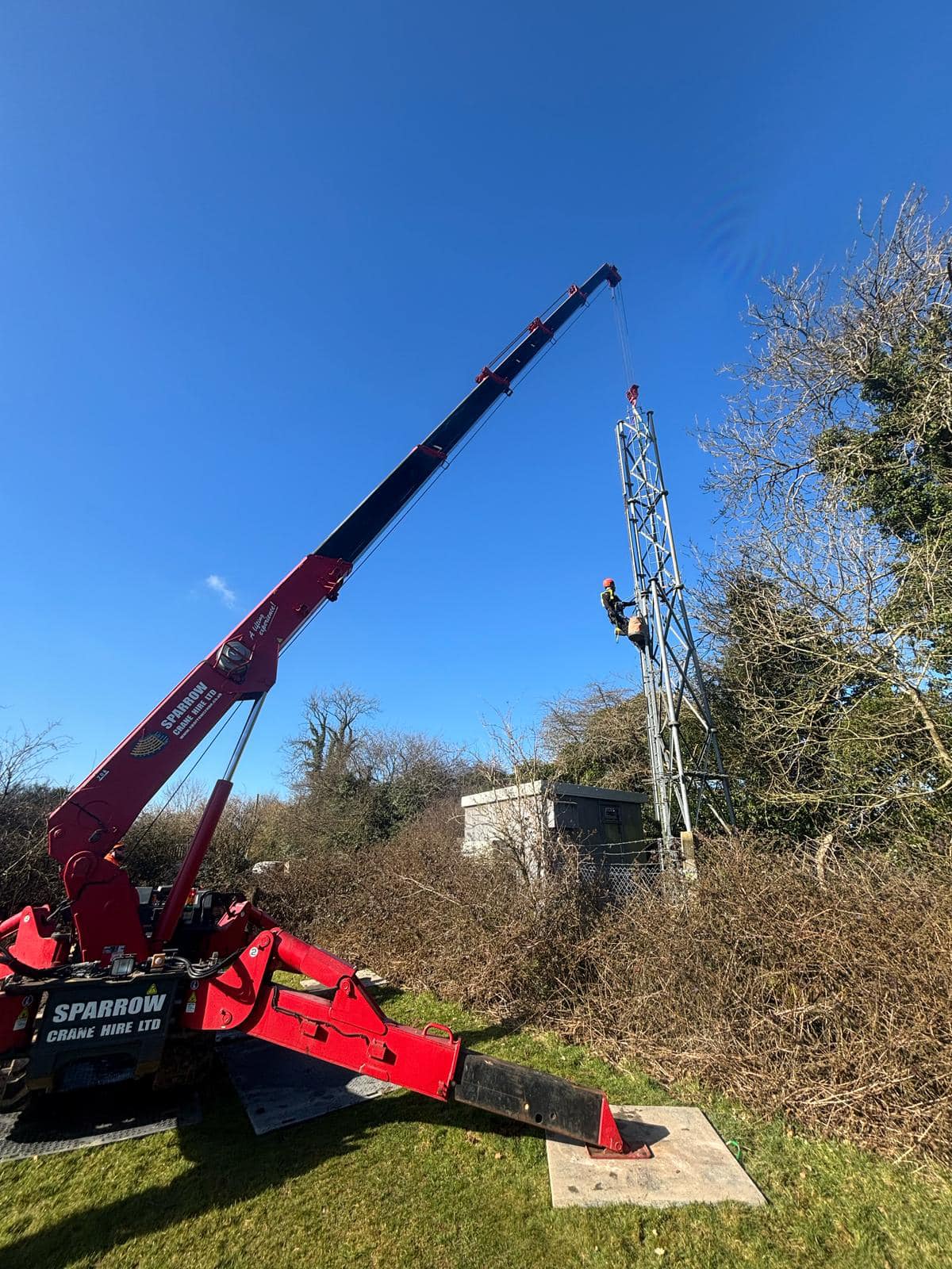 Our UNIC 706 Spider Crane in Action at Alton, Hampshire | Sparrow Crane ...