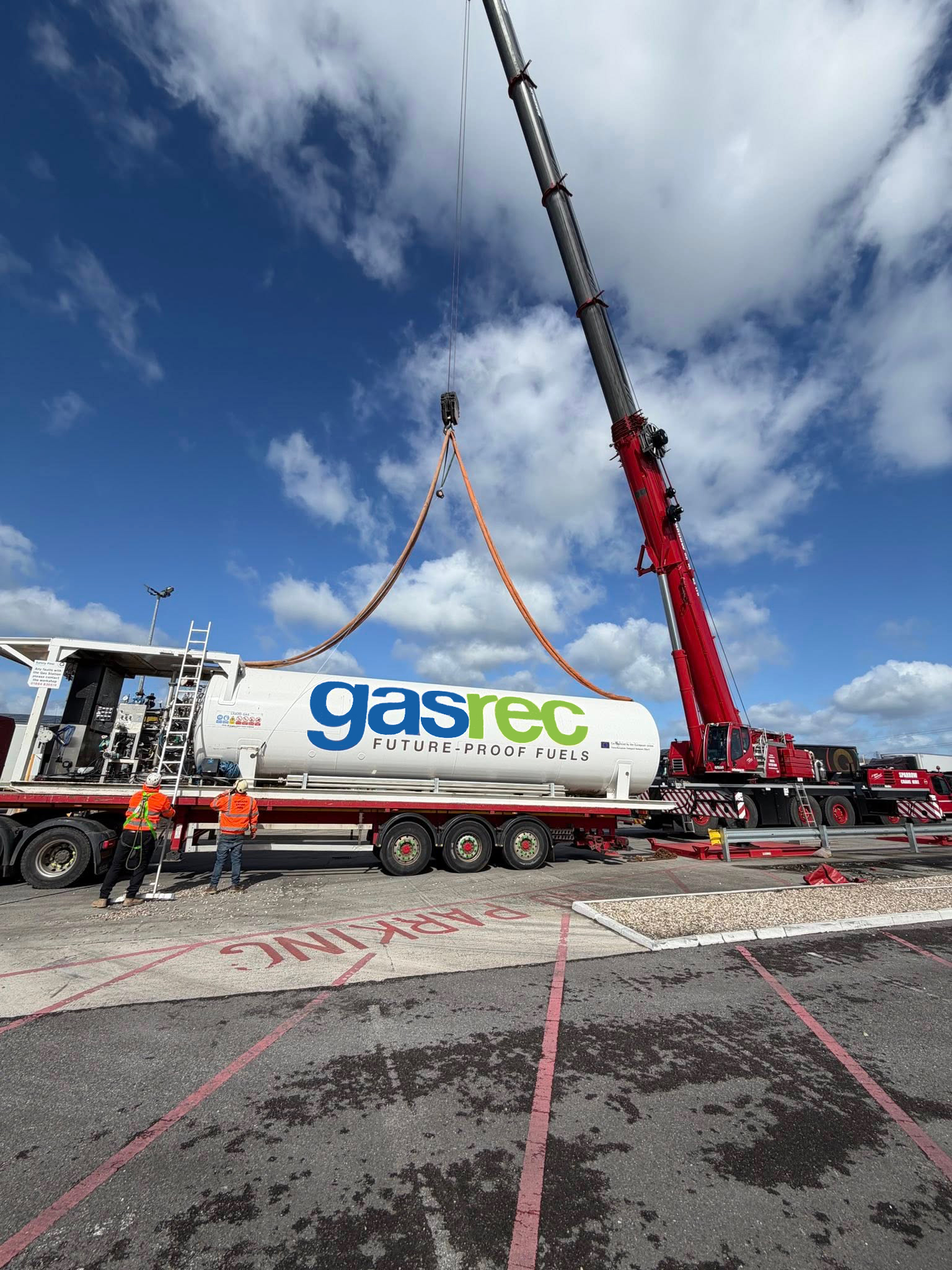 24-Tonne Tank Lift Completed for gasrec in Devon | Sparrow Crane Hire